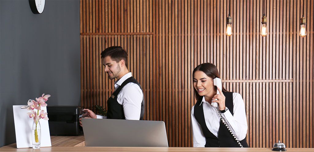 Year-End Travel Planning with a Virtual Travel Assistant